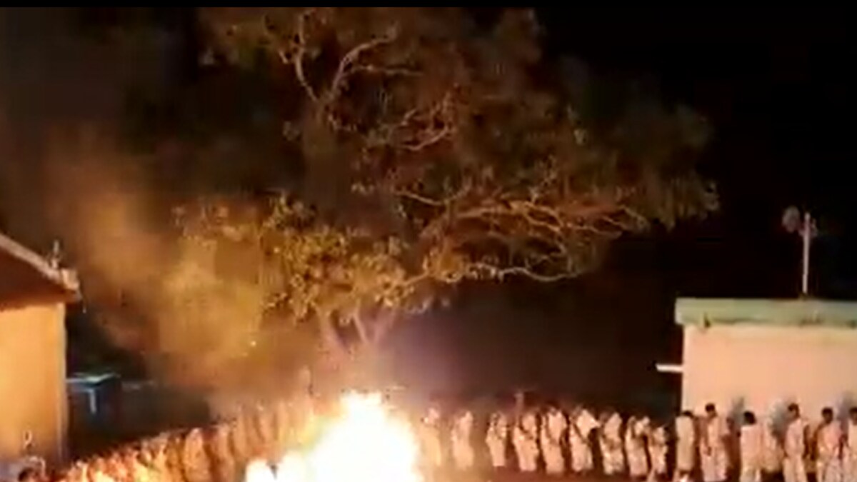 Nilgiris Kota Tribe Welcomes 2023 With Traditional Dance Around Fire ...
