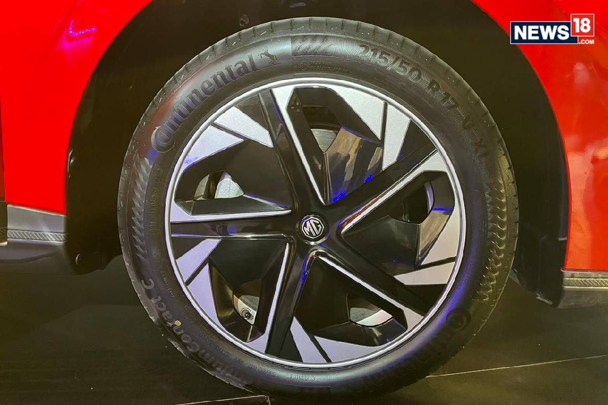 MG4 Electric Hatchback in Pics: See Design, Interior, Features and More ...