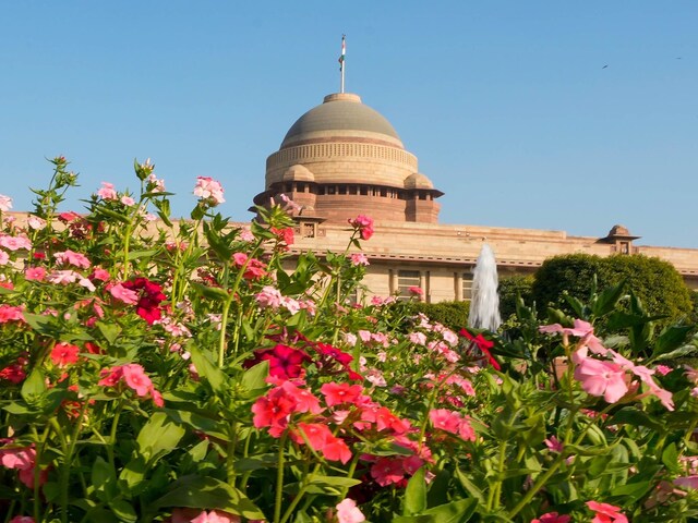 Rashrapati Bhavan's Iconic Mughal Garden Renamed 'Amrit Udyan' | All ...