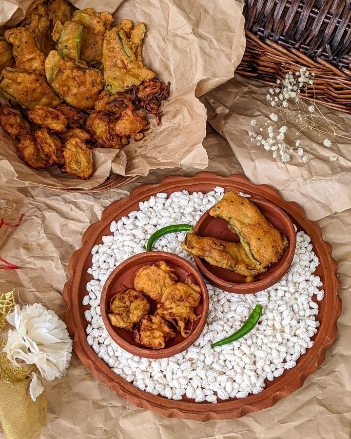 10 Famous Must-try Food In Kolkata: Phuchka, Kathi Roll, Mishti Doi Are ...