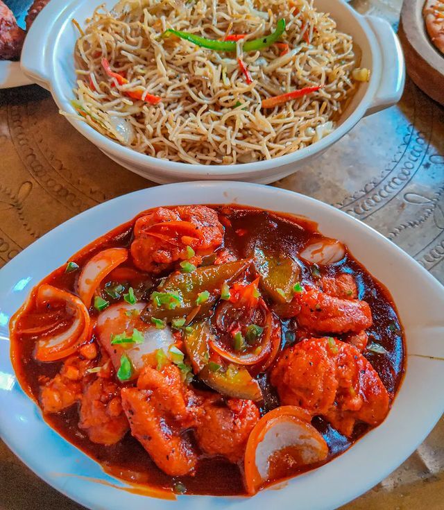 10 Famous Must-try Food In Kolkata: Phuchka, Kathi Roll, Mishti Doi Are ...