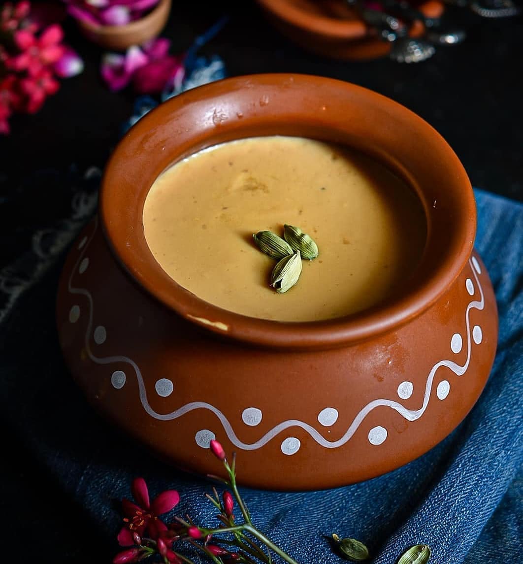 10 Famous Must-try Food In Kolkata: Phuchka, Kathi Roll, Mishti Doi Are ...