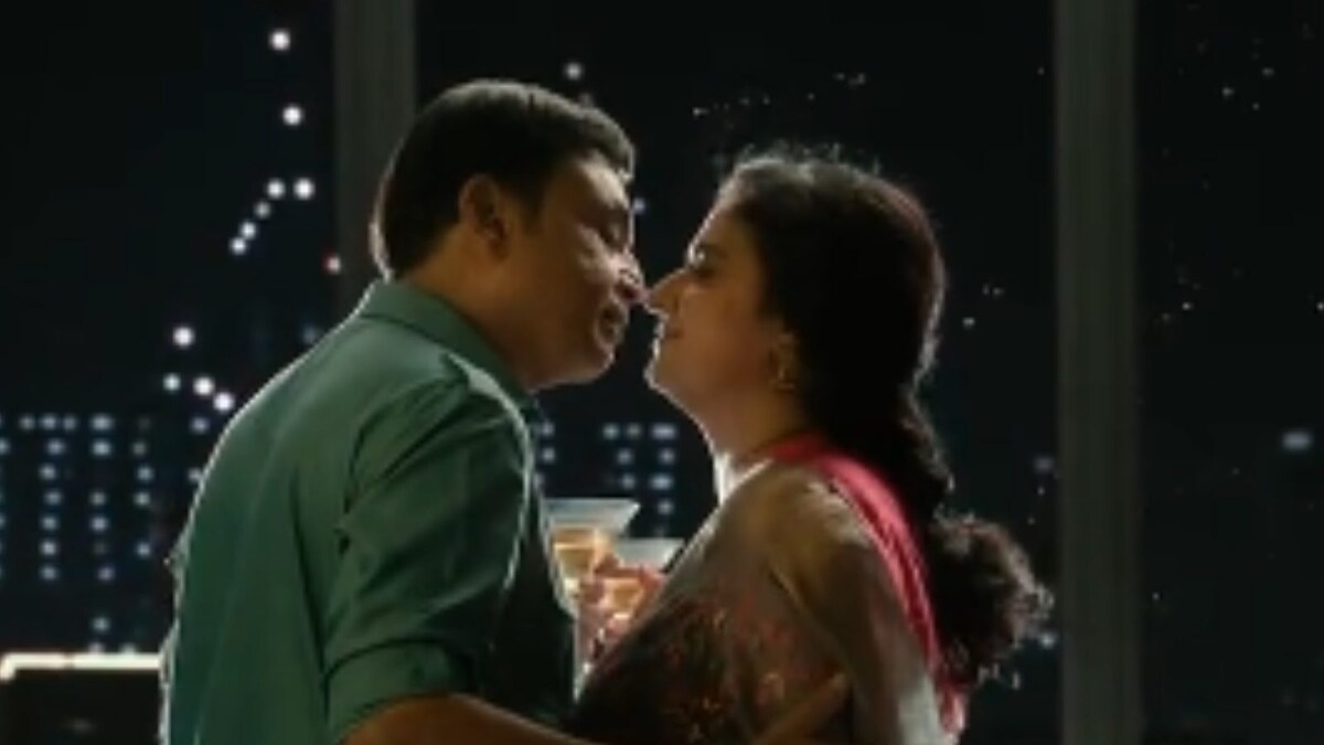Naresh and Pavitra Lokesh Share A Romantic Kiss In Their Wedding Announcement Video; Watch - News18