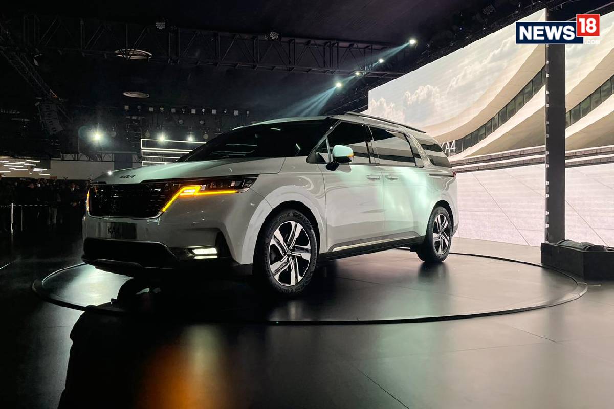 Next-gen Kia Carnival MPV in Pics: See Design Features and More - News18