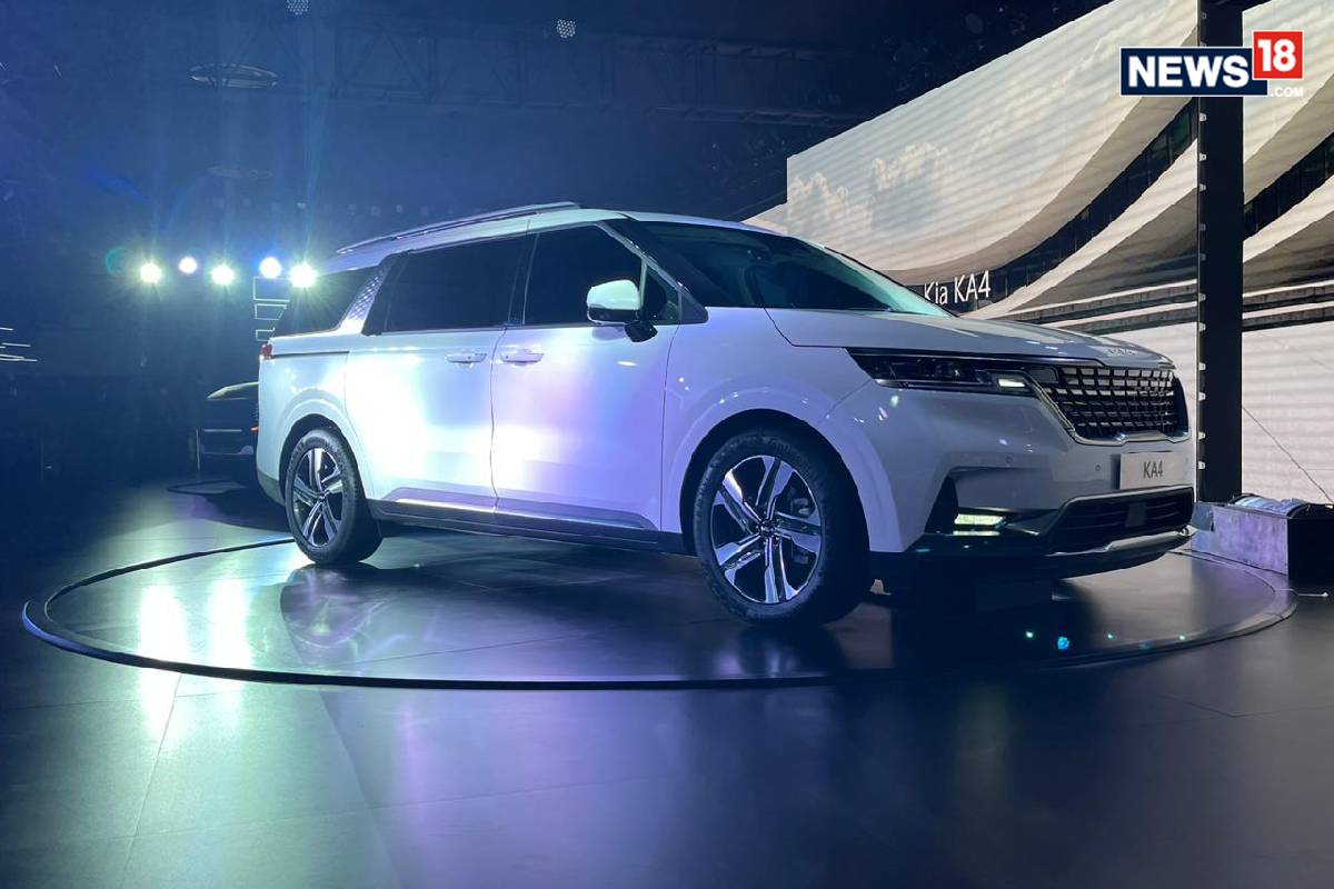 Next-gen Kia Carnival MPV in Pics: See Design Features and More