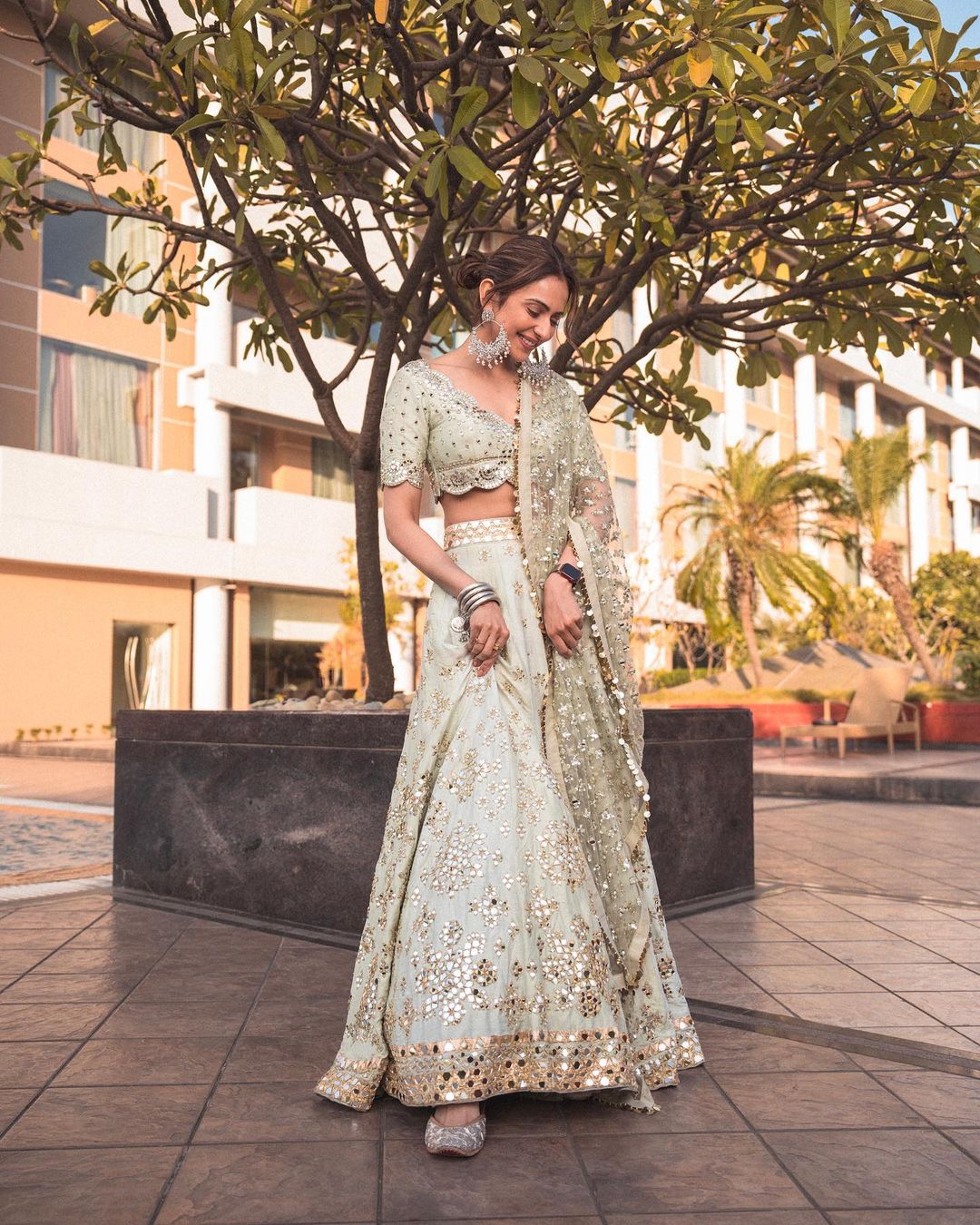Rakul Preet Singh Is A Sight To Behold In Silver Sequin Lehenga, See ...