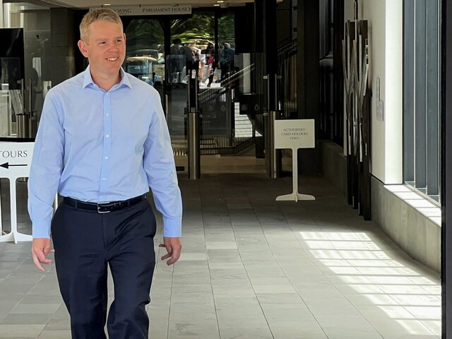 ‘Mr Fix-It’: Who Is Chris Hipkins, New Zealand’s New Prime Minister ...