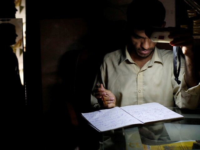 Major Power Breakdown in Pakistan, Parts of Islamabad, Lahore, Karachi ...