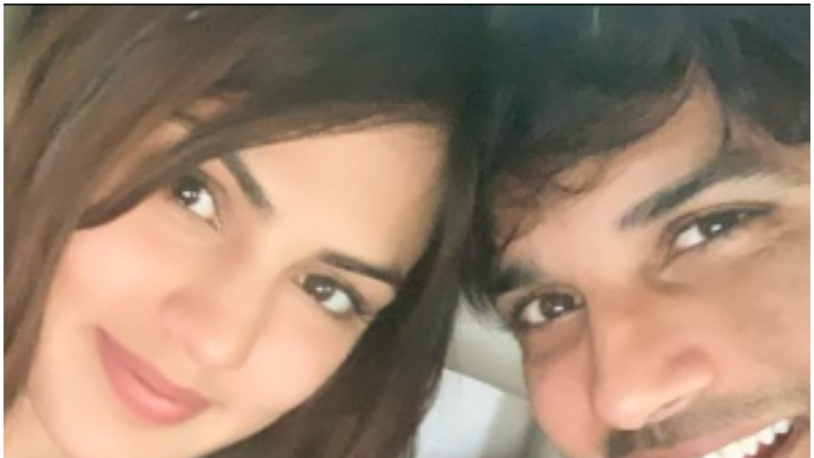 SSR Birth Anniversary: Rhea Chakraborty Shares Unseen Pics With Him ...