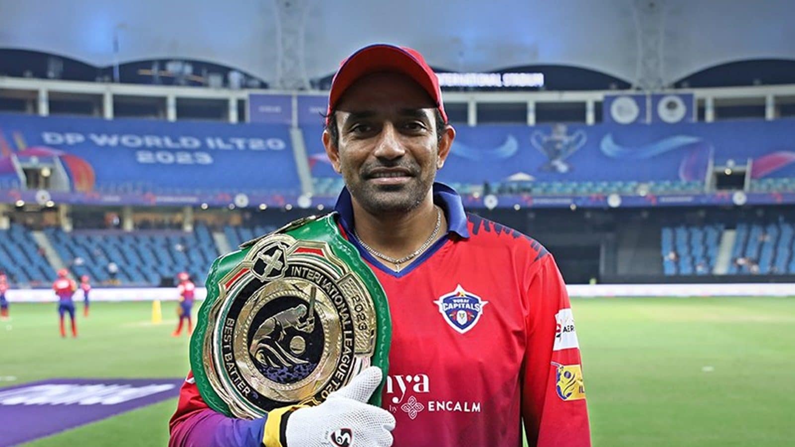 Robin Uthappa’s WWE Style Green Belt in ILT20 Sparks Meme Fest | News ...