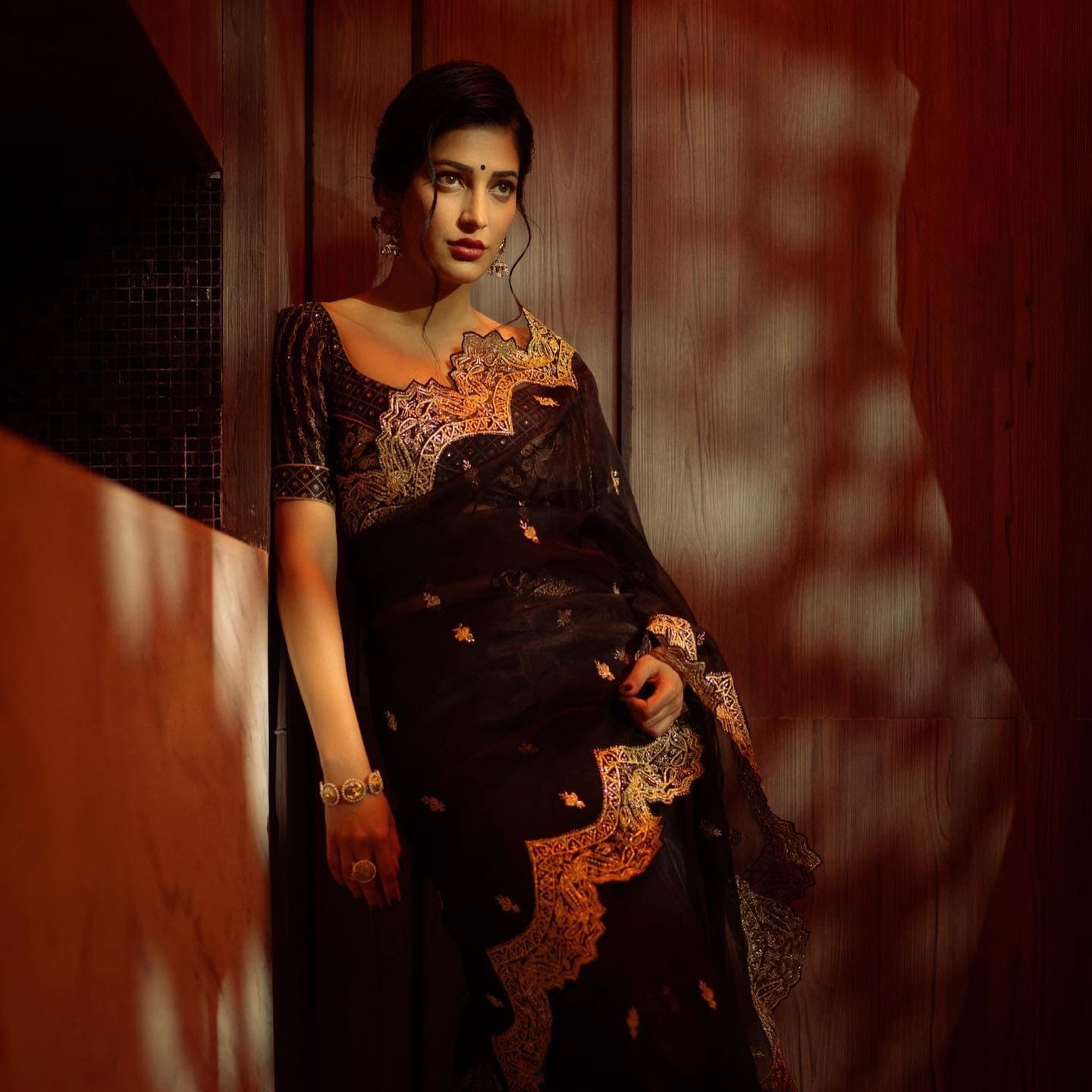 Shruti Haasan Makes A Strong Case For Edgy Black Outfits As A Nod To ...