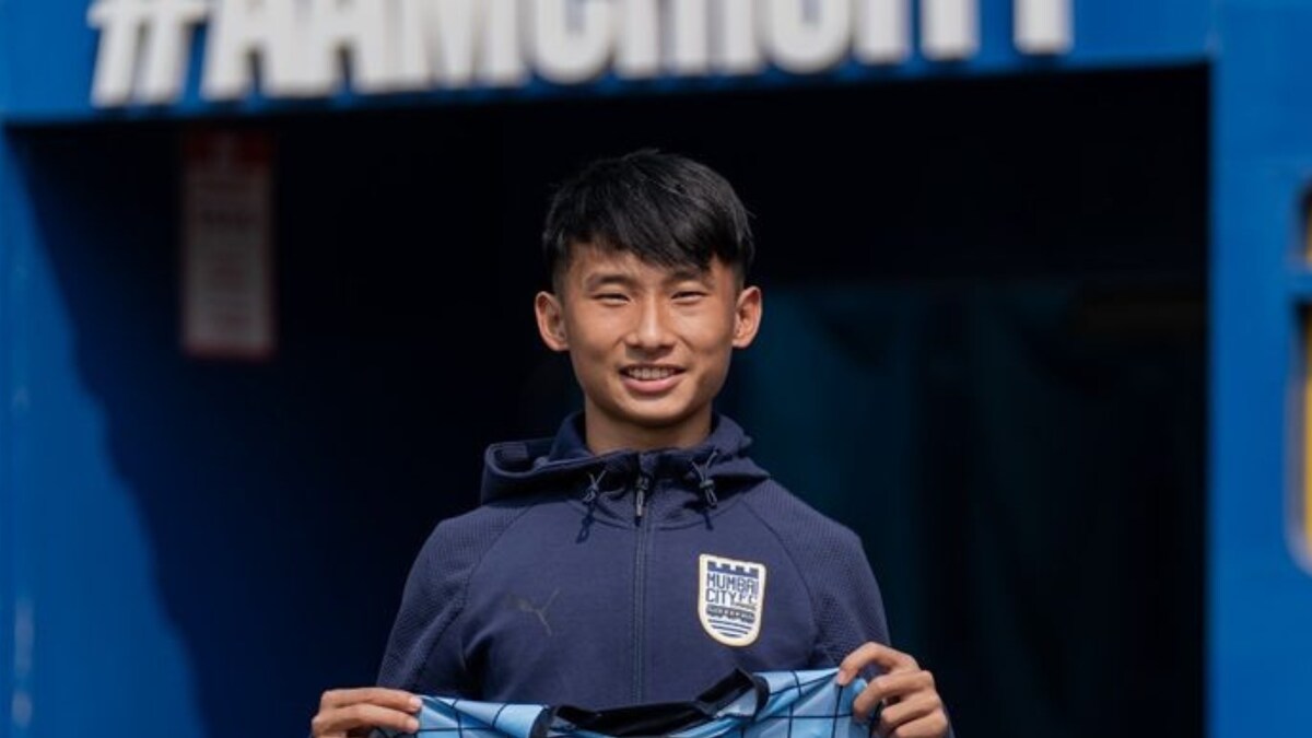 ISL Transfer News: Mumbai City FC Rope in Gyamar Nikum on Long-term ...
