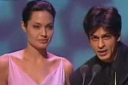 SRK, Angelina Jolie's Old Pics From Award Show Goes Viral, Netizen Says ...