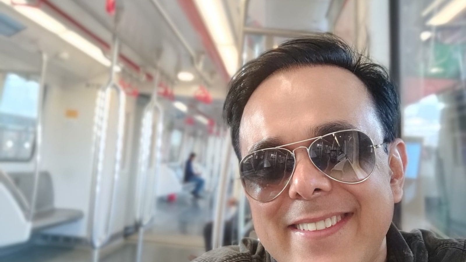 Actor Sumeet Raghvan Posts Selfie In Newly Inaugurated Mumbai Metro ...
