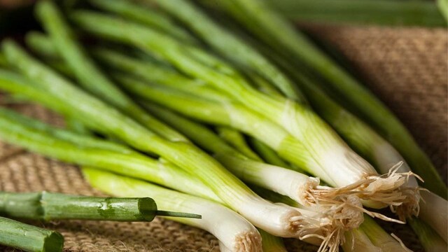 All You Need To Know About Spring Onions And Their Health Benefits