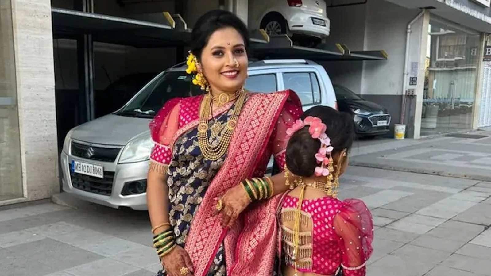 Marathi Actress Vedashri Dali Posts Adorable Photos With Daughter ...