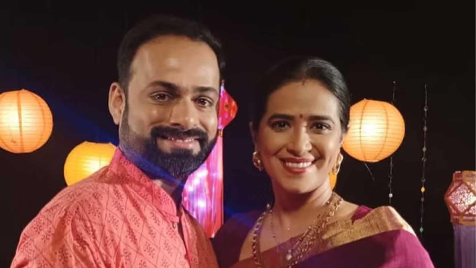 Marathi Actress Sharmishta Raut Launches Her Production House With ...