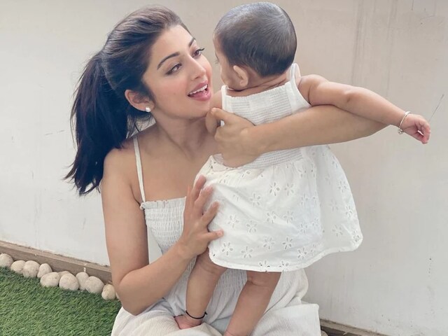 Pranitha Subhash Twins With Daughter Arna On Her ‘Monthly Birthday ...