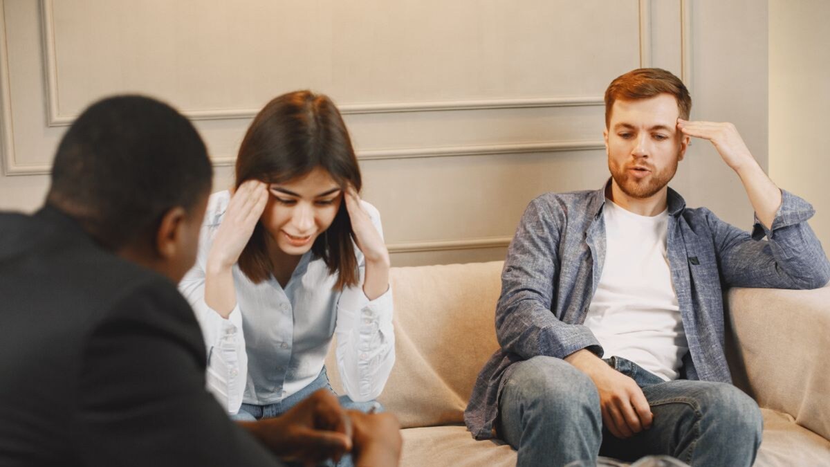 Do You And Your Partner Need Couple Therapy? These 5 Signs Might ...