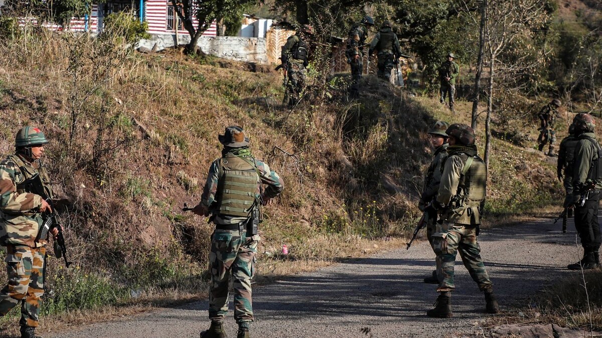 Army Opens Fire After Noticing Suspicious Movement Near LoC in J-K's Poonch - News18