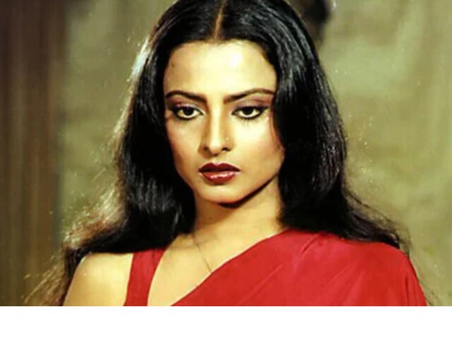 When 15-Year-Old Rekha Was Forcibly Kissed By This Actor On Sets Of Her ...