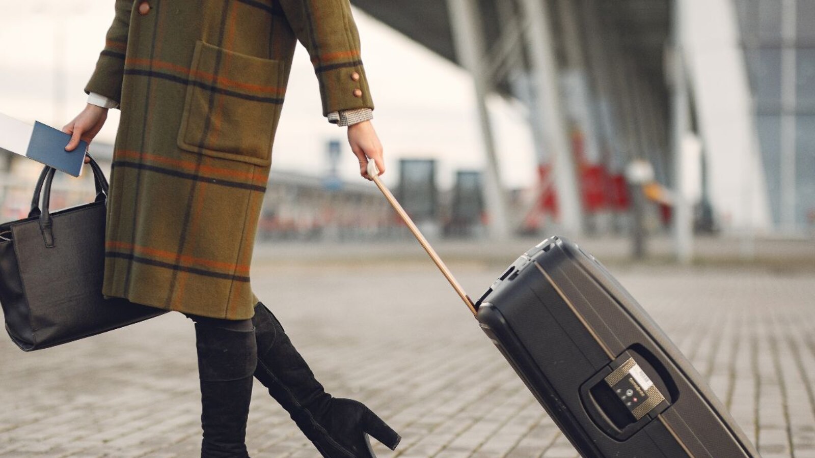 US Woman, Who Lost Her Luggage At Airport Four Years Ago, Gets It Back ...