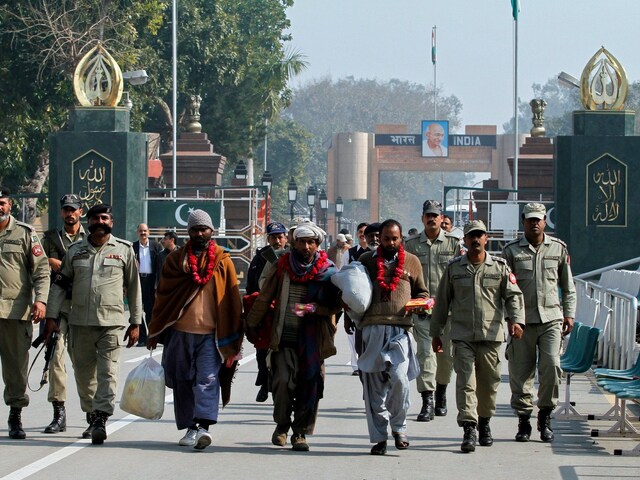 India Repatriates 17 Pakistani Prisoners: Pakistan High Commission - News18