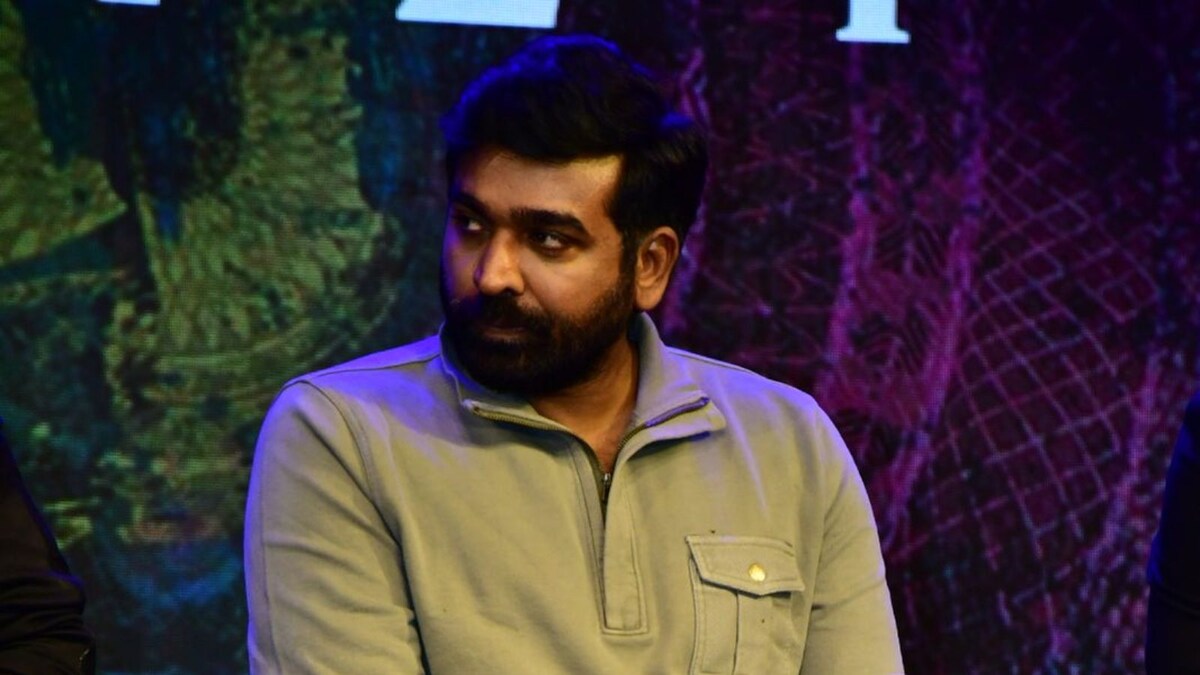 Vijay Sethupathi Ditches Fancy Shoes For Simple Chappals At Farzi ...