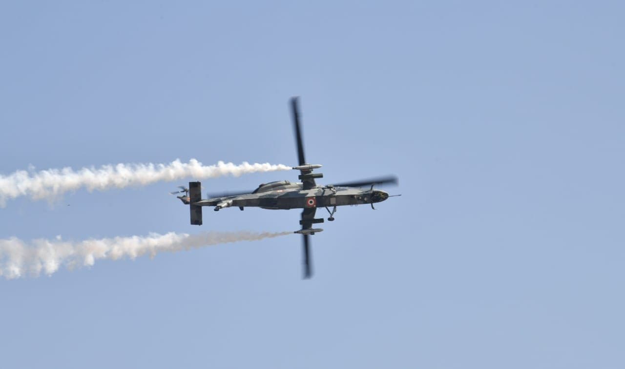 Aero India 2023: Aatmanirbhar Formation, IAF's Surya Kiran Steal the ...