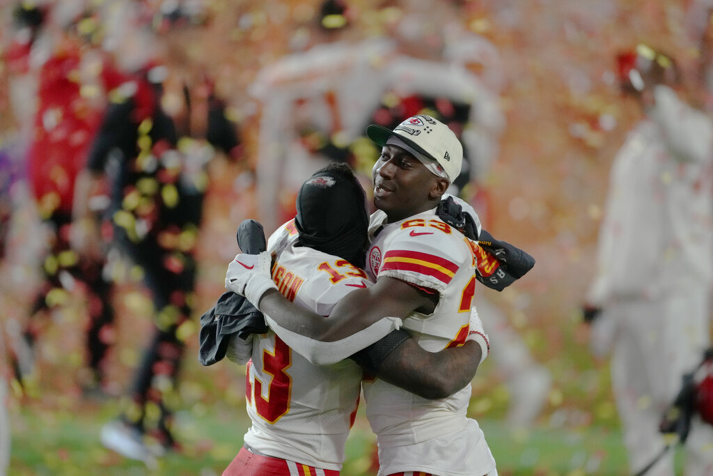 Super Bowl LVII in Pictures as Kansas City Chiefs Beat Philadelphia ...