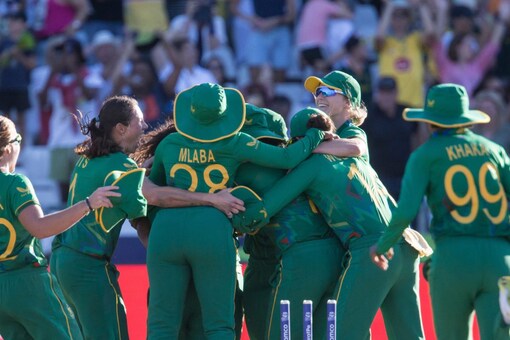 Ismail Khaka Guide South Africa To Maiden Womens T20 World Cup Final