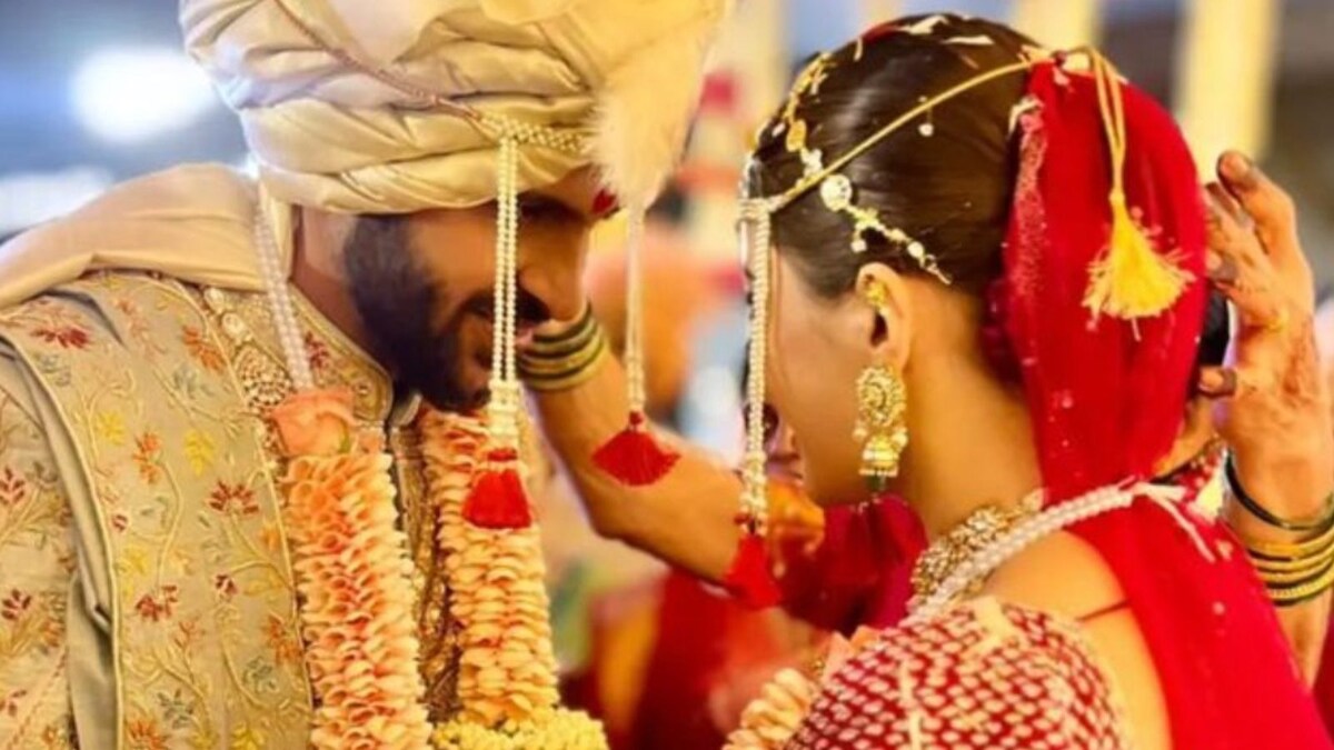 Indian All-Rounder Shardul Thakur Marries Mittali Parulkar, Viral ...