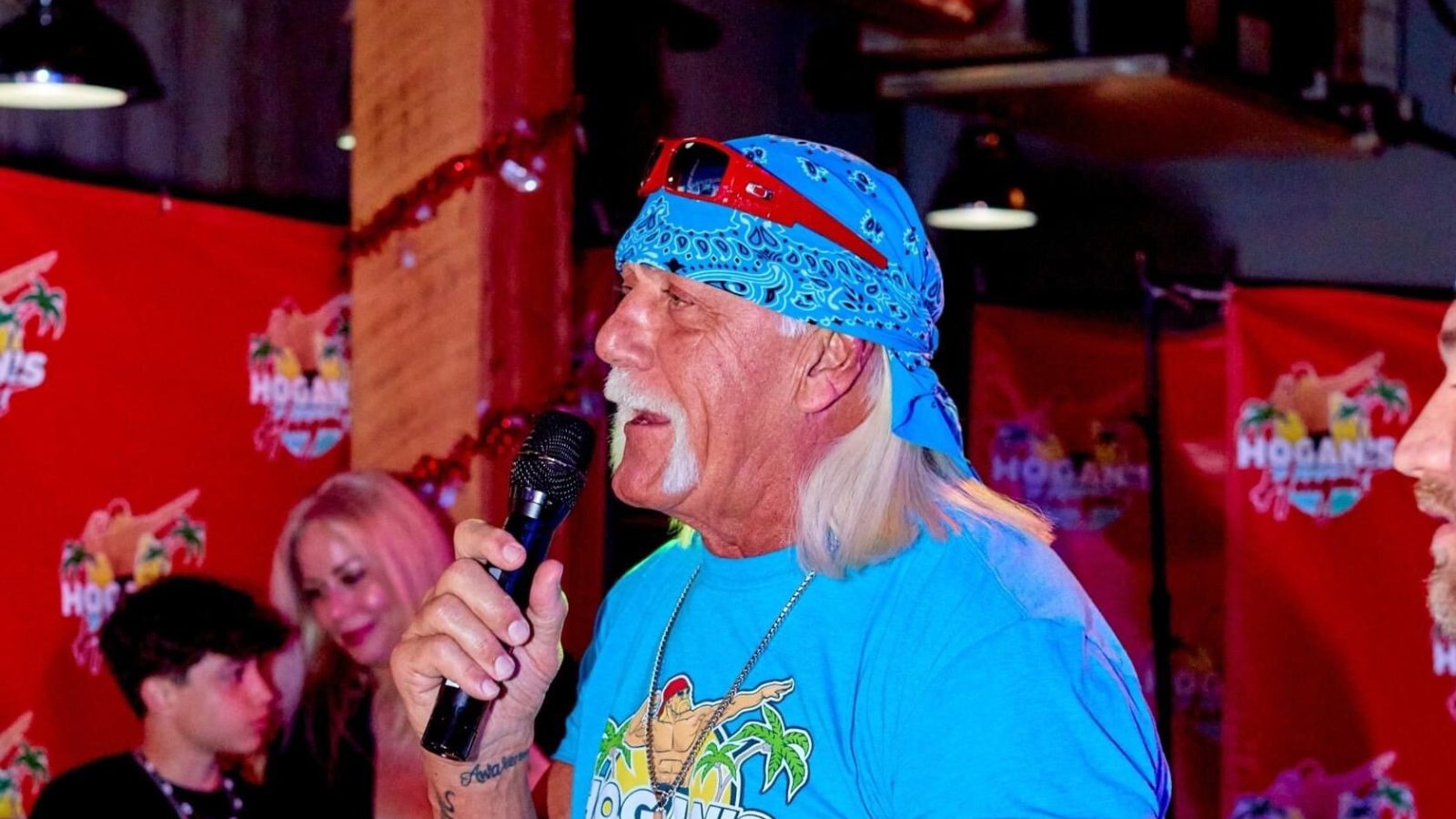 Hulk Hogan 'Paralysed' Because of His Famed 'Leg Drop' Finisher? Why ...