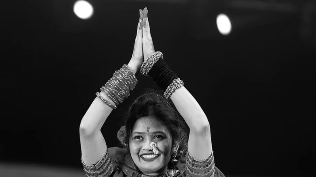 Here's How Much Lavani Dancer Gautami Patil Charges For Each Show ...