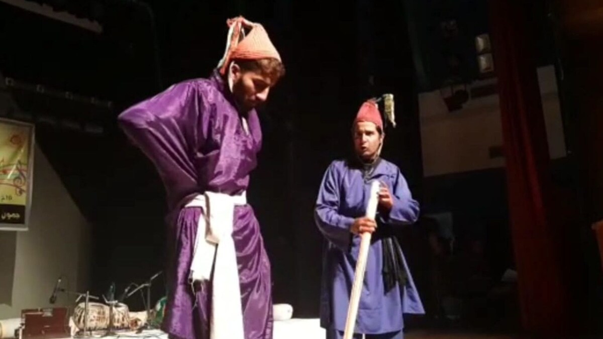 Lost Art of Bhand Pather: Meet Rayees Wathoori, Budgam Artist on a ...