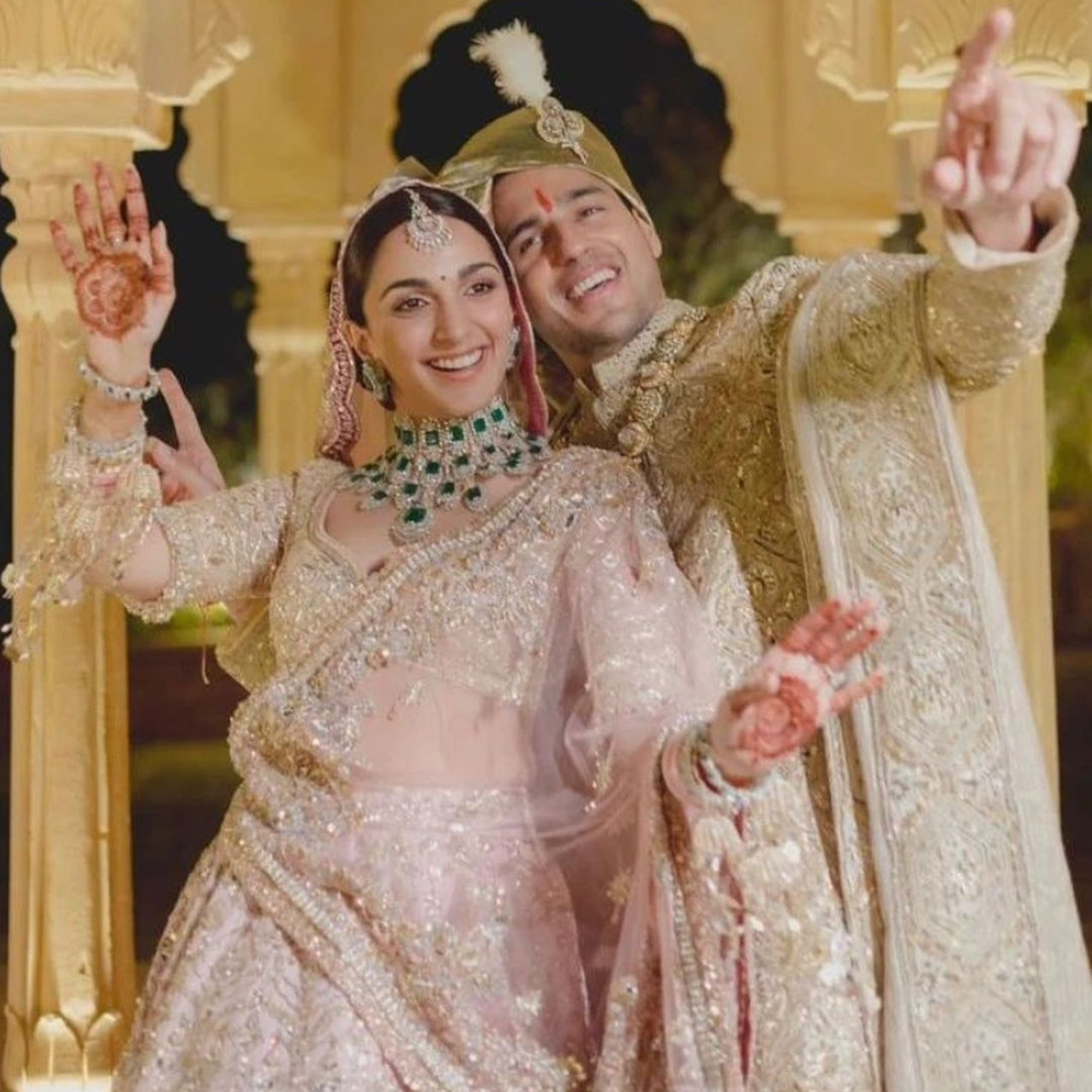 Kiara Advani Shares Unseen Photos From Wedding Mehendi And Sangeet
