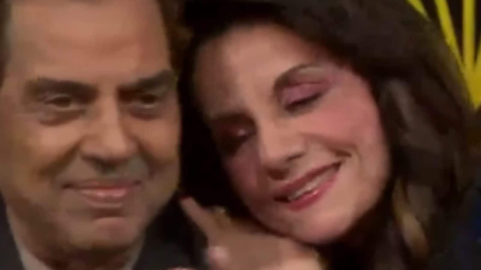 Mumtaz Makes Her First Ever TV Appearance With Dharmendra, Looks ...