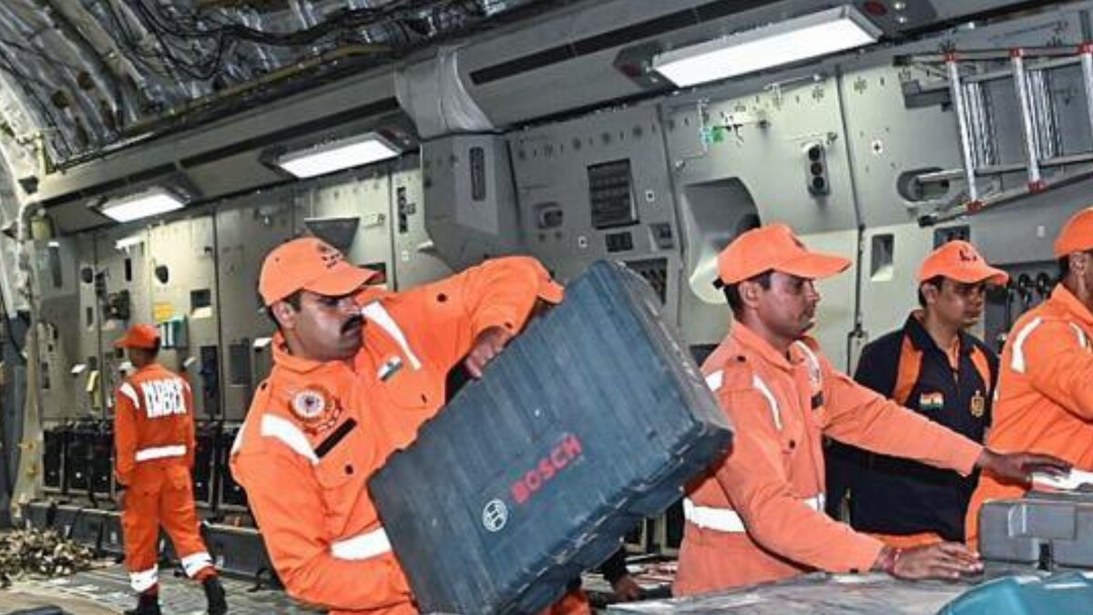 Indian Air Force’s C-17 Aircraft Carrying NDRF Teams, Medics Heads to ...