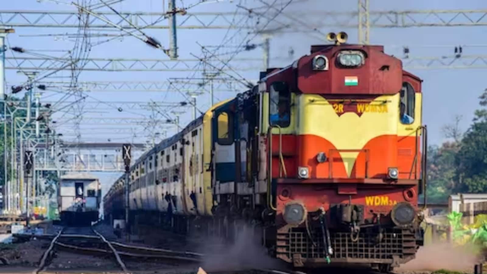 4 Holi Special Trains To Run Between Bihar And Maharashtra In March ...