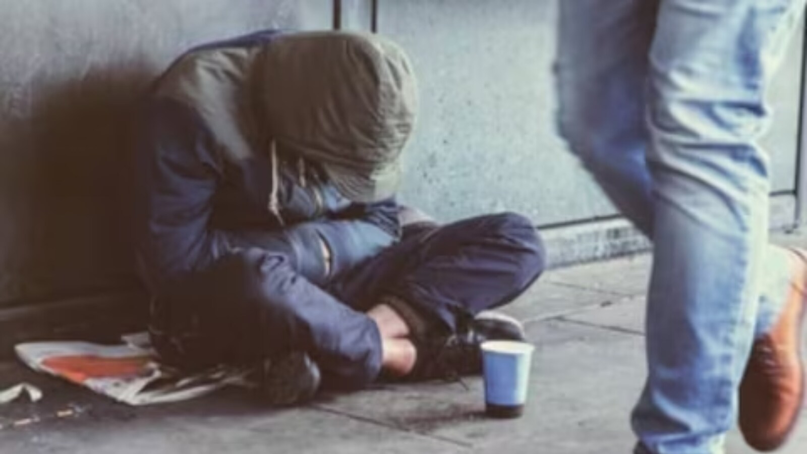 What's 'Mud Bath', The Online Begging Trend Taking Over Indonesia ...