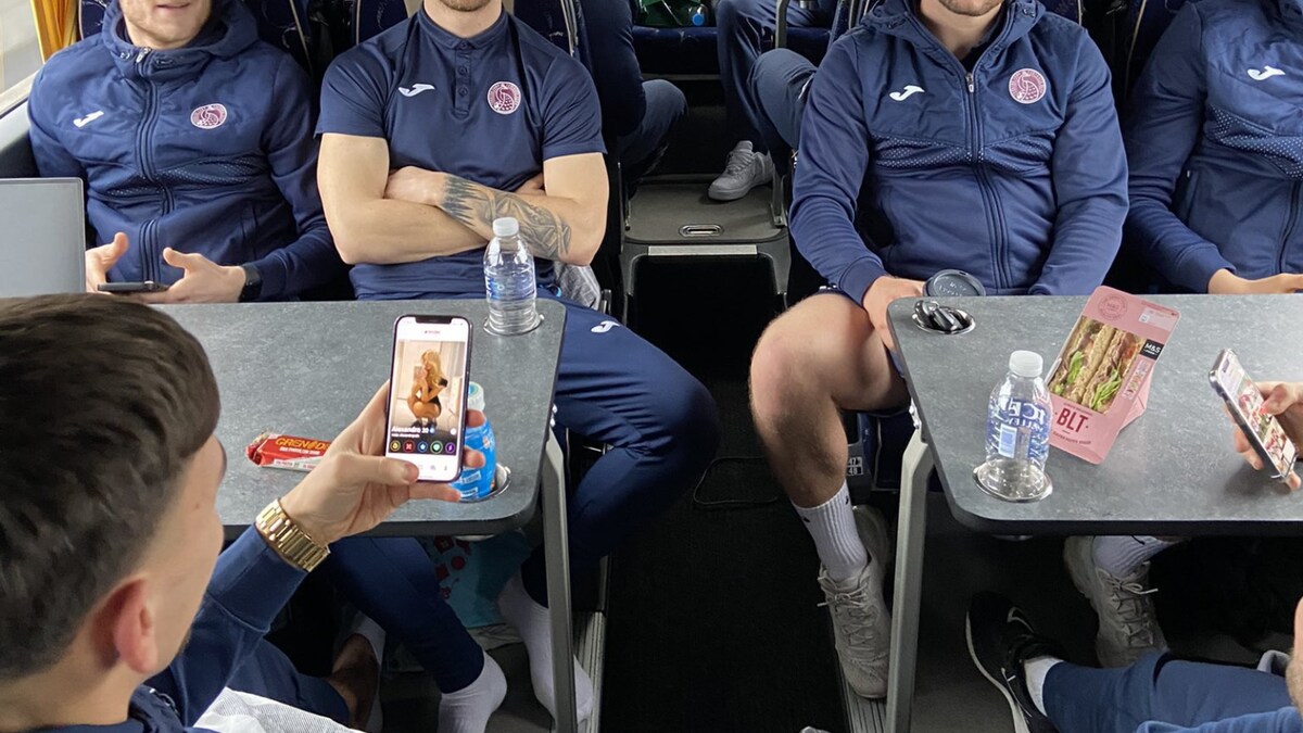 Viral: Footballer Caught Swiping On Tinder Inside Team Bus - News18
