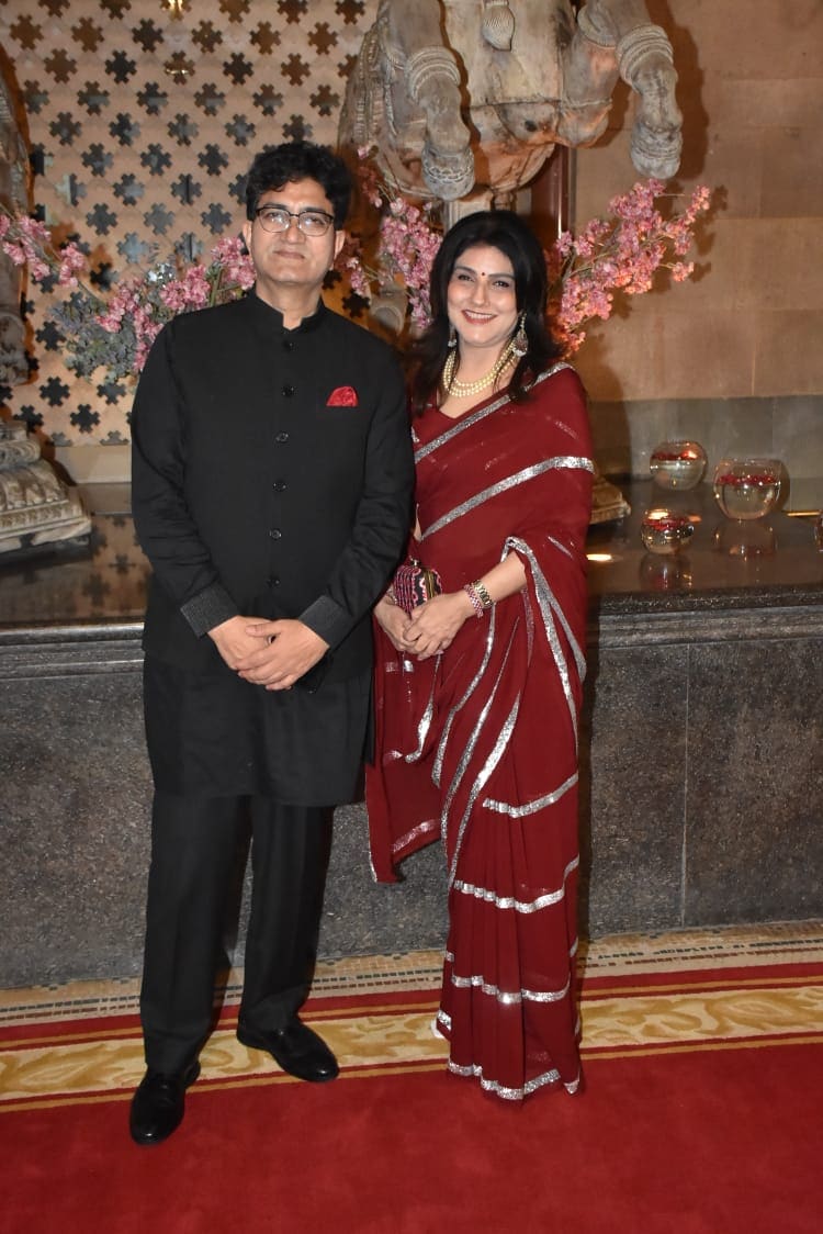 Sharvari Wagh, Raveena Tandon, Sonakshi Sinha, Ayushmann Khurrana Among ...