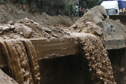 Peru Mudslides: Death Toll Rises to 17 - News18 Peru Mudslides: Death Toll Rises to 17 - News18