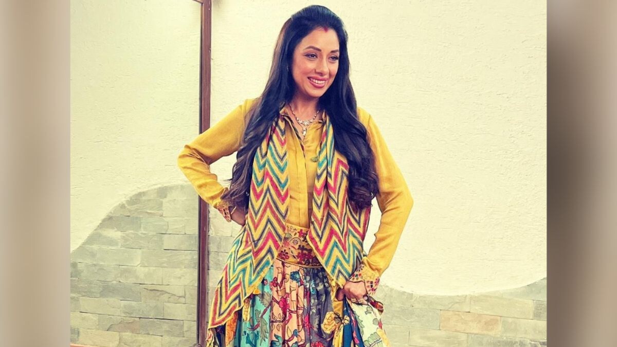 Did You Know Actress Rupali Ganguly Made Her Debut With Her Father’s ...