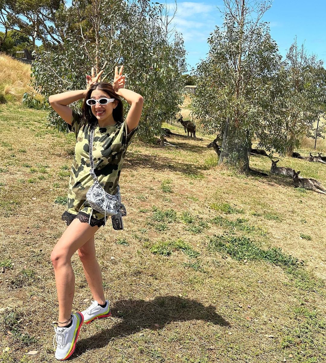 Sara Ali Khan Shares Photos From Australia In Neon Bikini, Check Out ...