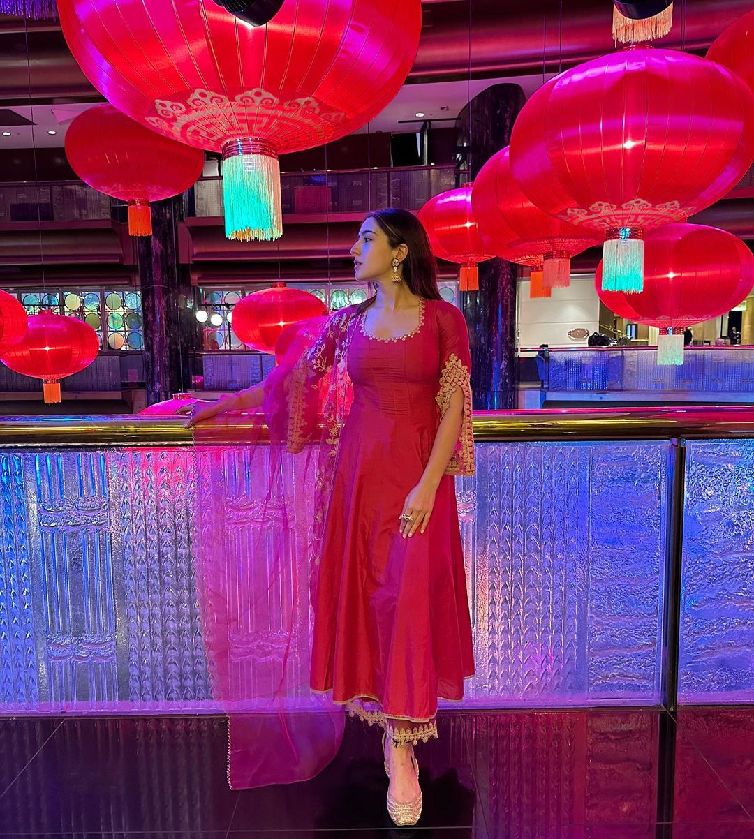 Sara Ali Khan Shares Photos From Australia In Neon Bikini, Check Out ...