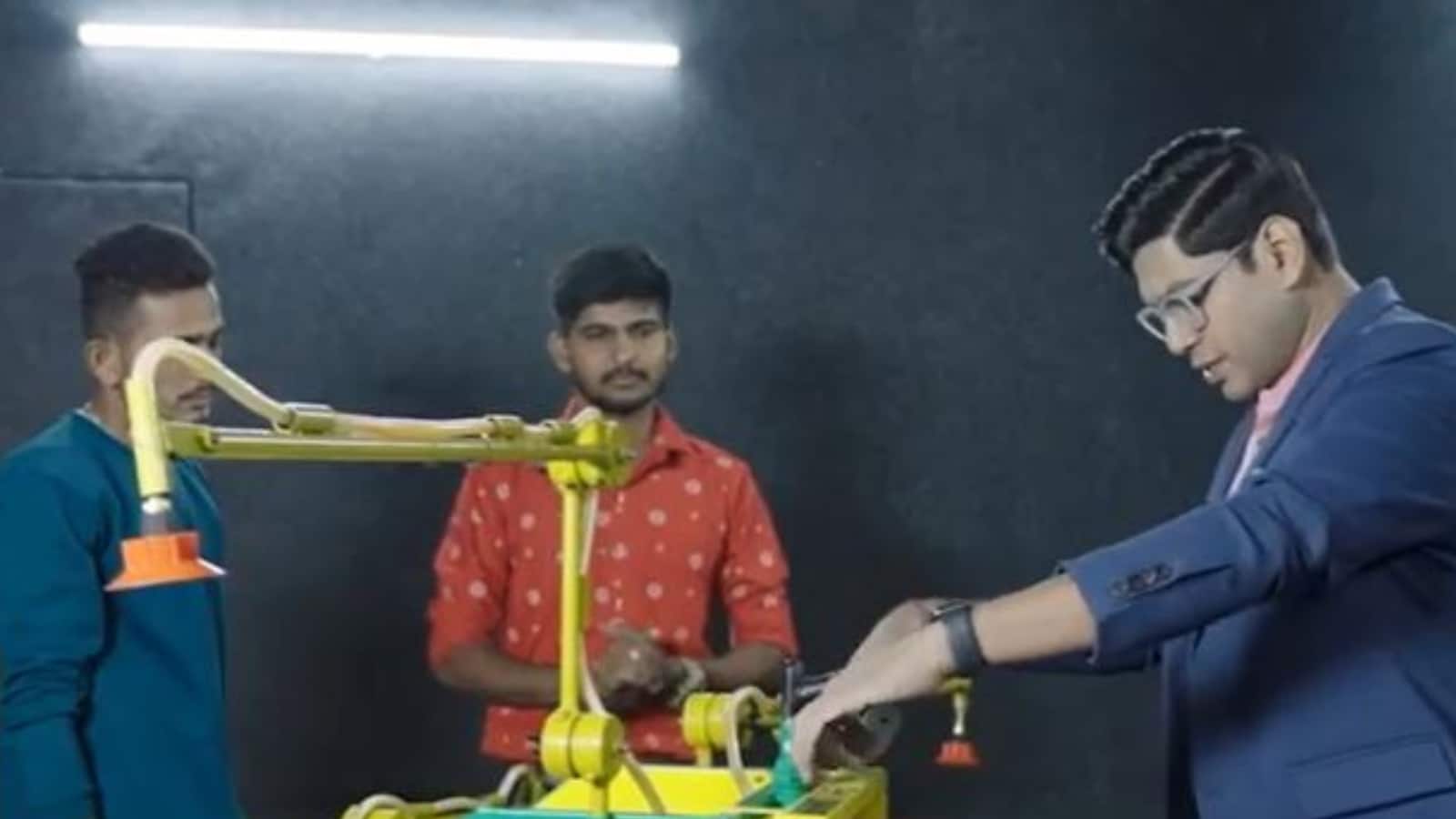 Remember Shark Tank India's 'Jugaadu Kamlesh'? He's Now All Ready With His Innovation | Buzz ...