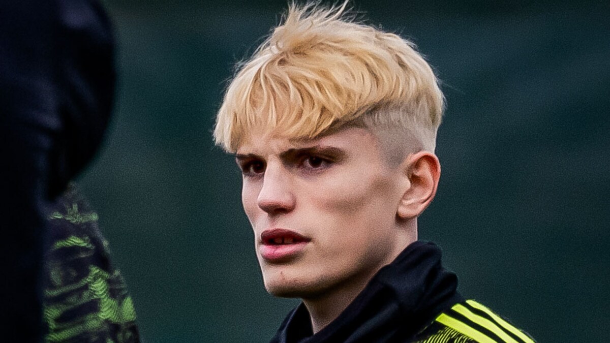 Manchester United Forward Alejandro Garnacho's New Hairdo Revealed ...