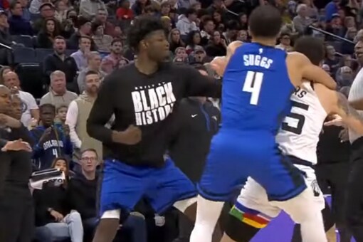 'NBA is The New WWE,' Twitter Reacts To Mo Bamba vs Austin Rivers Fight ...
