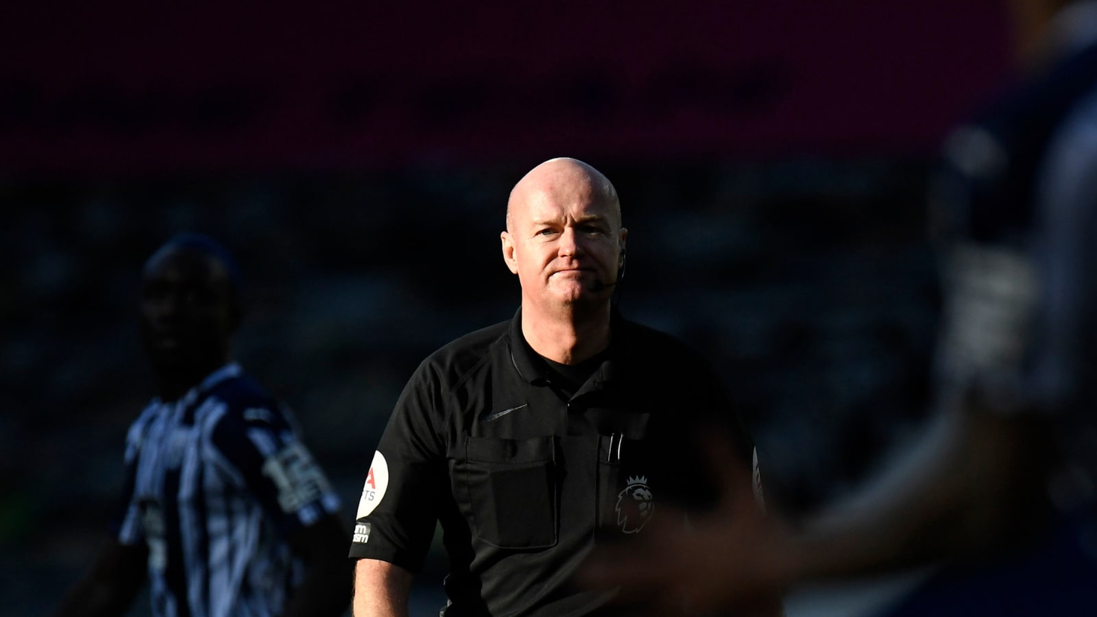 Lee Mason Leaves Referees' Body after VAR Error in Arsenal Game ...
